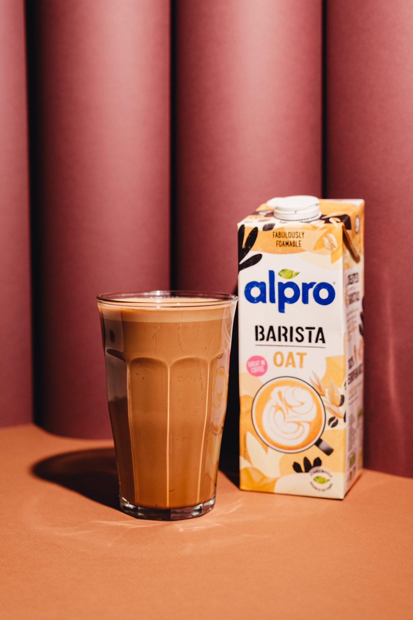 Columbus Café s’associe à Alpro et lance le Chicorée Latte, une boisson ...